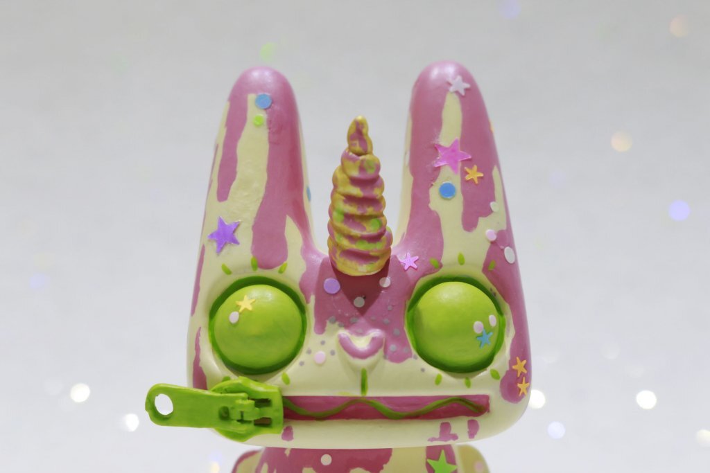 Eloise Kim TTF 2017 Zipper Rabbits - The Toy Chronicle
