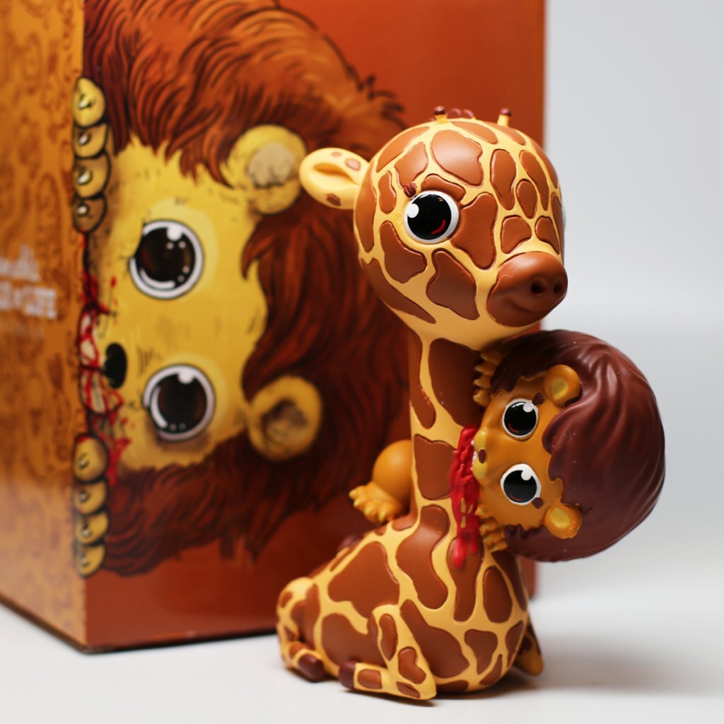 Giraffe & Lion - Adorable Circle of Life By Alex Solis - The Toy Chronicle