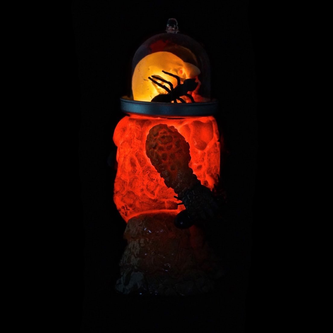 Plaseebo's "Astro-not Attacked by Giant Space Ants" - The Toy Chronicle